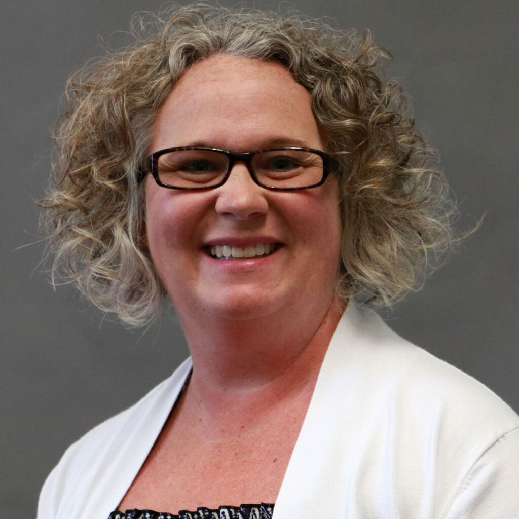 SMWC honors outstanding faculty - SMWC