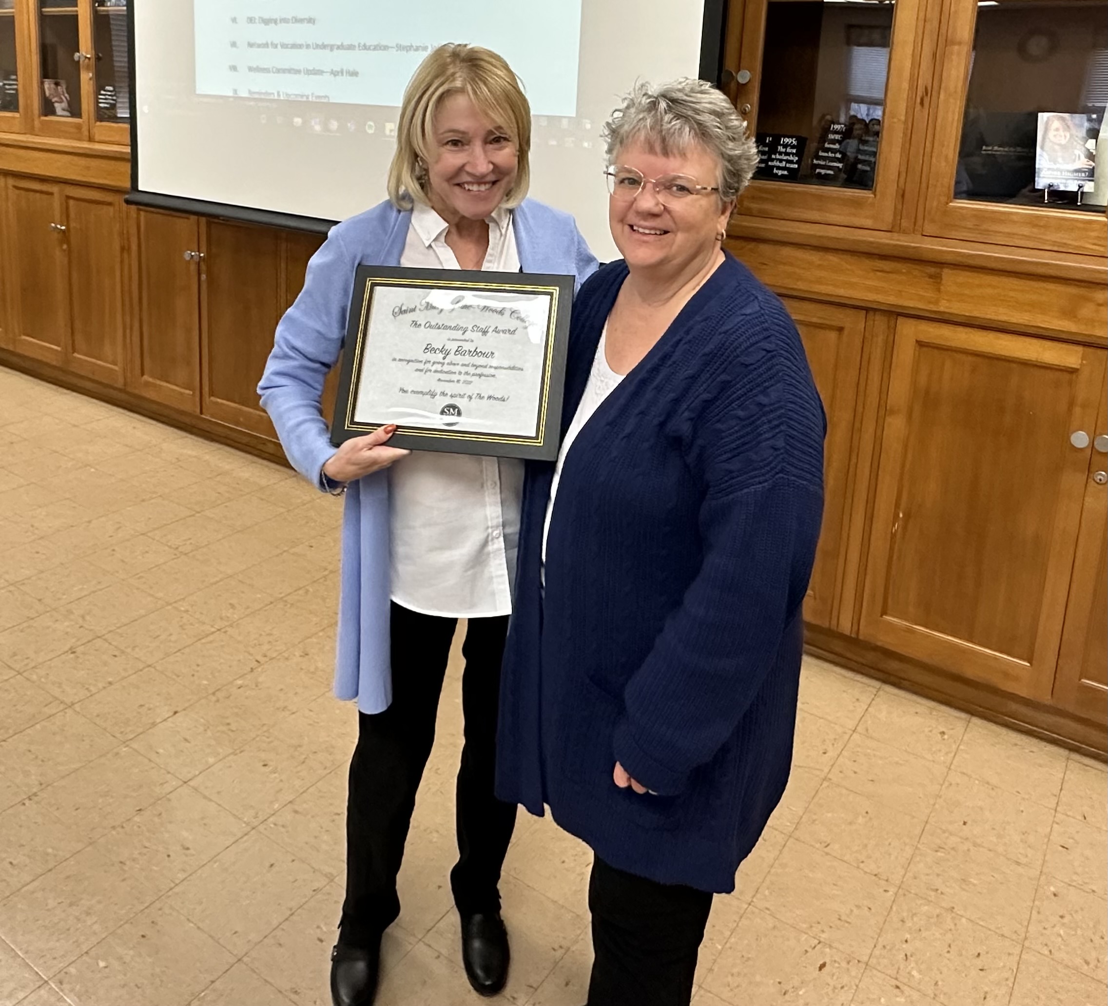 SMWC presents Outstanding Staff Award for 2022 - SMWC