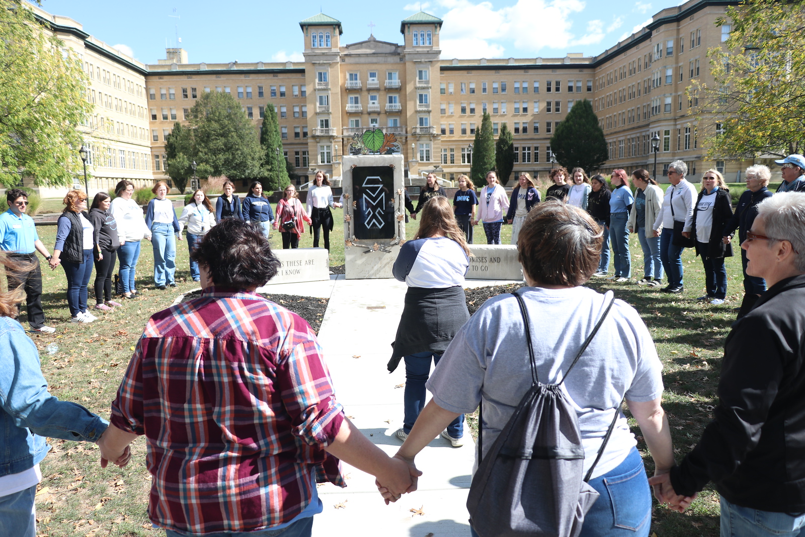 SMWC holds dedication and blessing for Ring Centennial Sculpture - SMWC